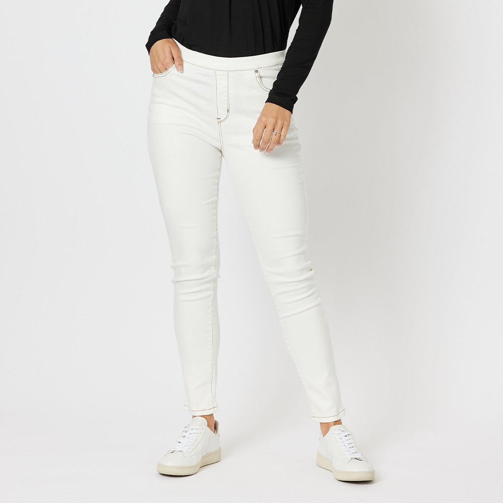 Shop Women's Mid Rise Jeans – Threadz