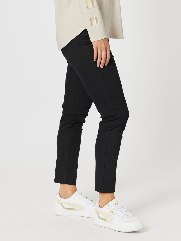 Chicago Slim Leg Jean - Black – Threadz